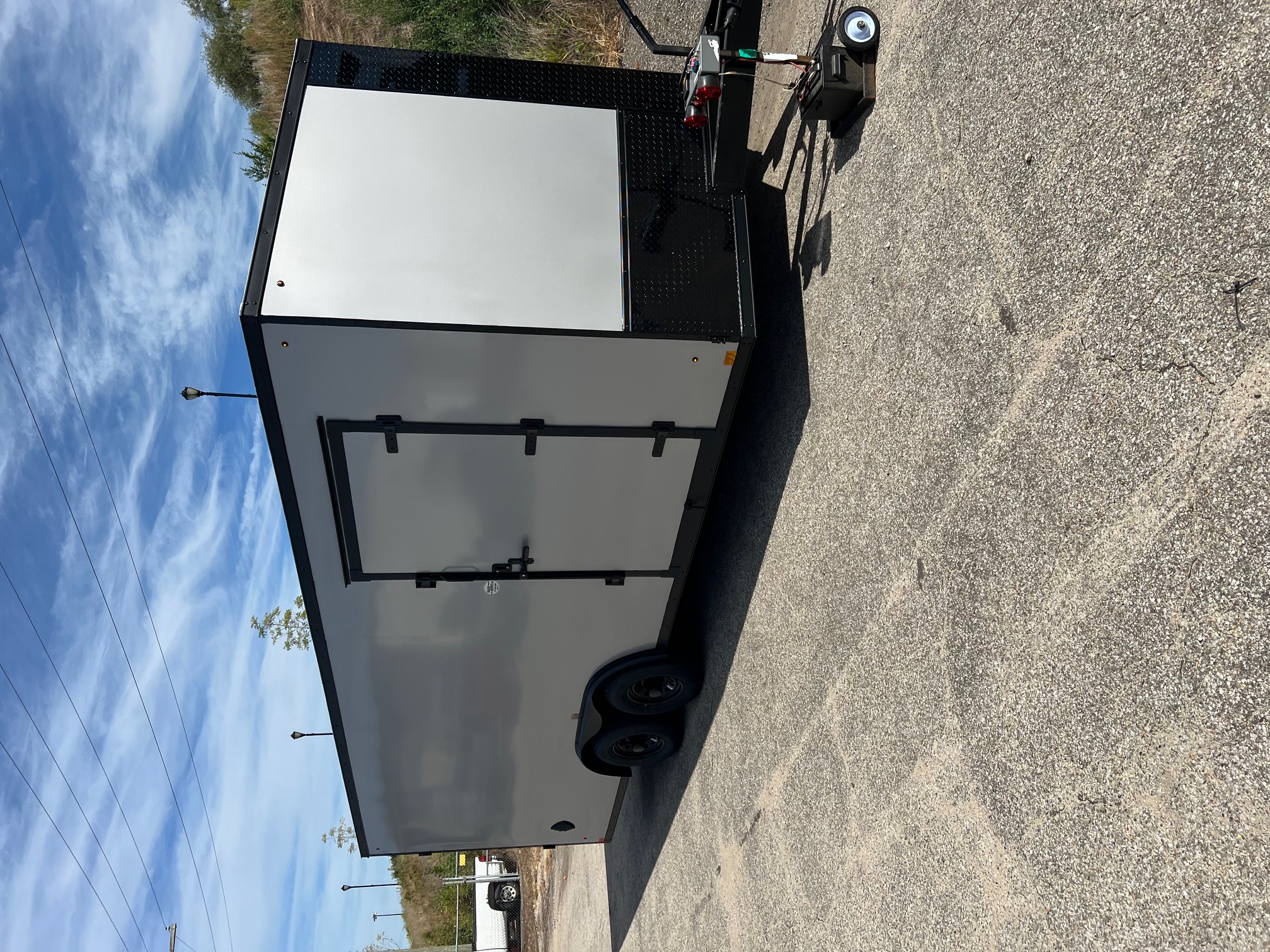 New 2026 DISCOVERY Car Hauler SE 8.5x20 Enclosed Car / Race Trailer ...